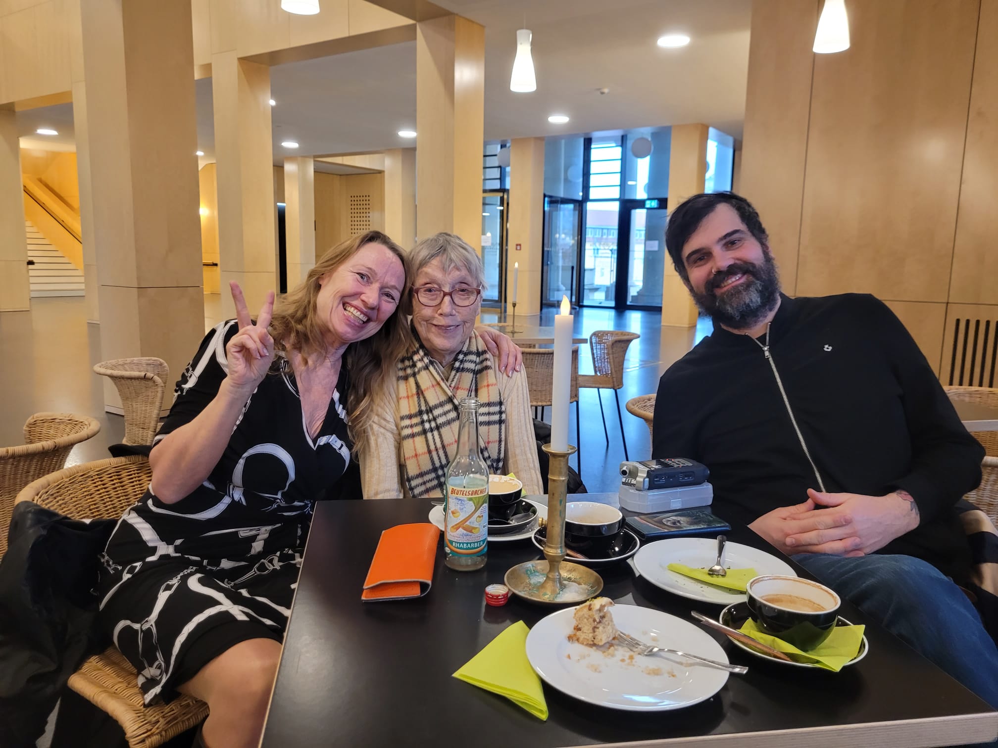 In hundert Käffern als Bürgermeisterin kandidiert – Die Story von Fridi ...